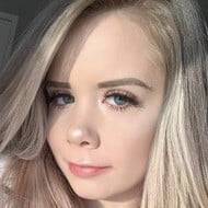 Mackenzie Turner Net Worth and Bio, Age | Celebrity Net Worth